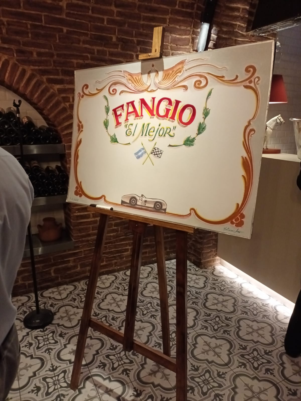 Homenaje a Juan Manuel Fangio en Michelangelo Legend - Silvana ...